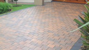 Advantages And Disadvantages Of Dry Grout Vs. Wet Grout For A Brick ...